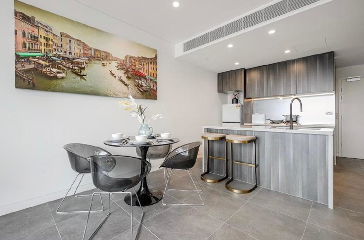 The Elegant Deco Apt In Sydney Olympic Park - Sydney