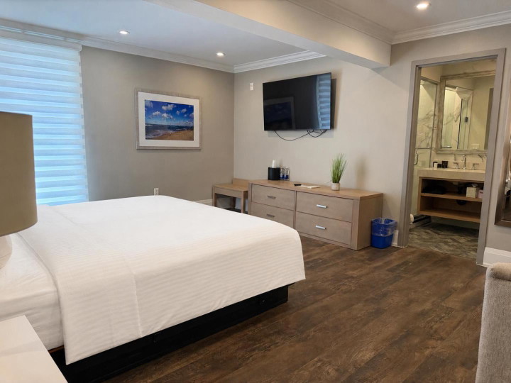 Colonial Hotel & Suites - USA