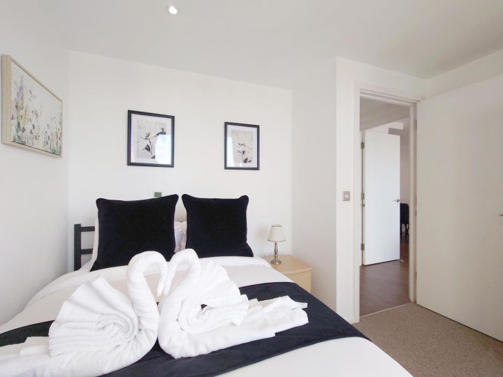 Fully Serviced Two Bed Apartment By Excel & O2 - Londres
