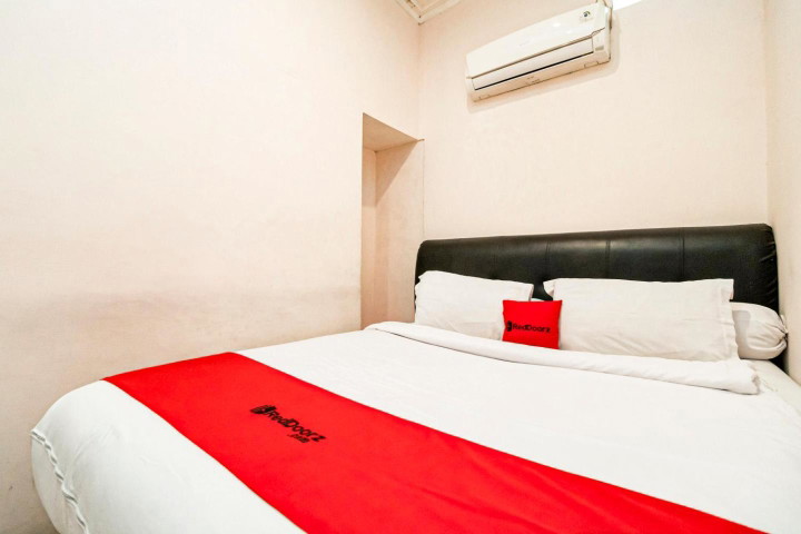 Reddoorz At Fella Homestay Glugur Medan - Medan