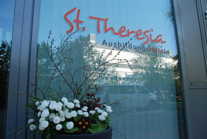 Ausbildungshotel St. Theresia - Germering