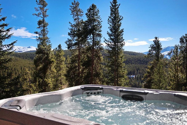 10 Southface: Log Home, Hot Tub & Fireplaces, Ten Mile Range Views! - Breckenridge, CO