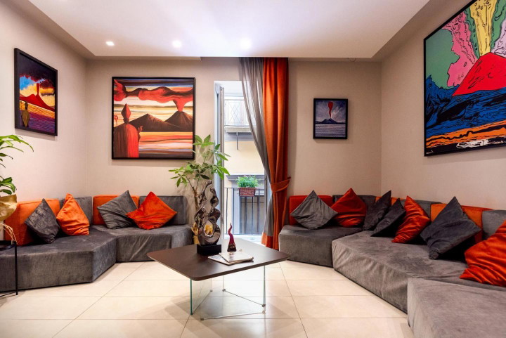 Neapolis Lifestyle - Naples