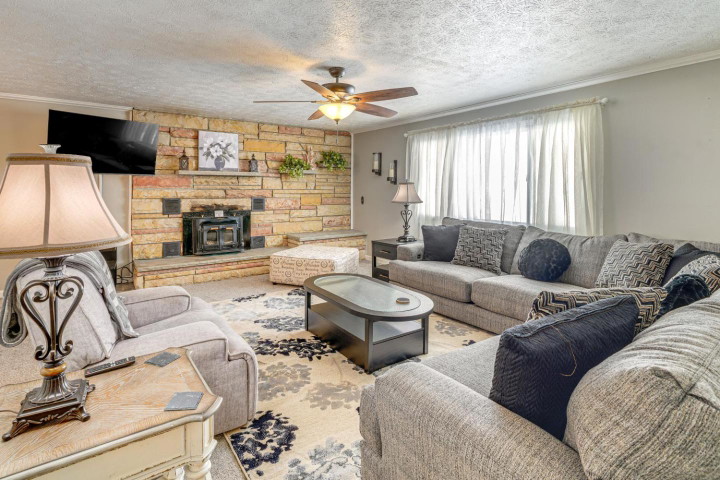 1/2 Mi To Kanawha River: Quiet Escape W/ Patio - Charleston, WV