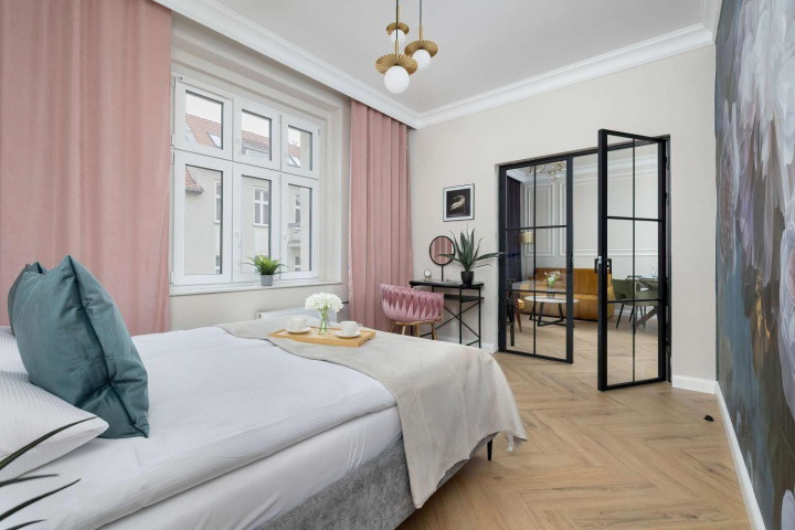 Elegant Apartment With A Work Space Close To The City Center By Noclegi Renters - Katowice
