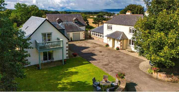Sandown House - Moray