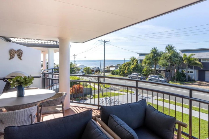 Little Birdie - Coolangatta
