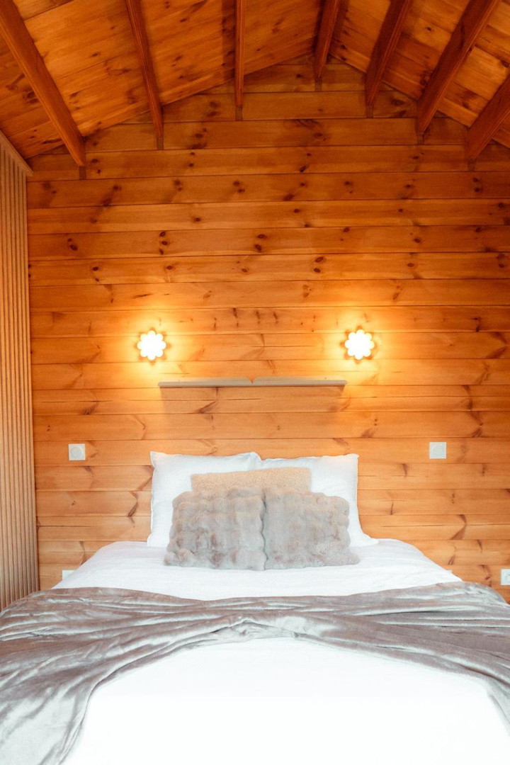 Deux Chalets Face à La Vallée - Doubs