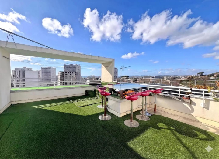 Penthouse Toit Terrasse 80m2 Vue Mer - Marseille