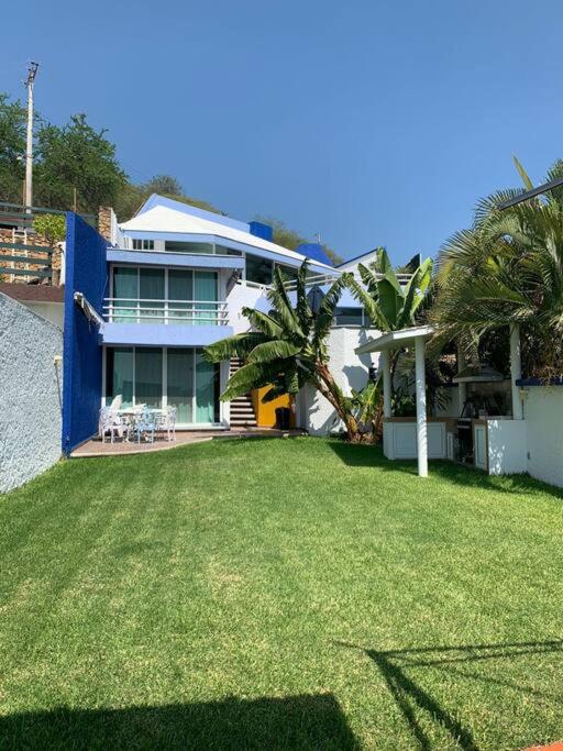 Casa Azul En La Orilla Del Lago Tequesquitengo - Tequesquitengo