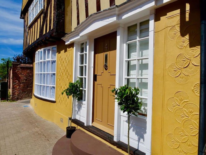 Luxury 3 Bed Manor House With Hot Tub, Cinema Room, Sky Tv - Saffron Walden