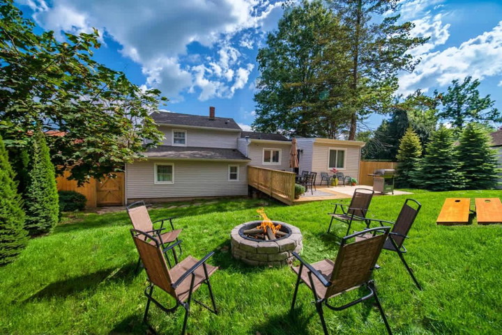 5br Waterview Home Near Cove Beach, Sauna, Game Room, Fenced Backyard - Norwalk, CT