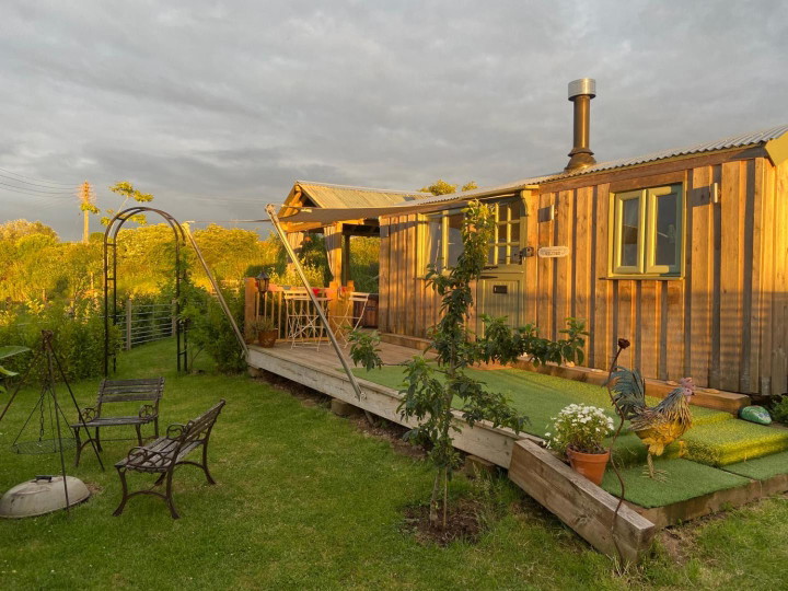 Willowbank Shepherds Hut - Bridgwater