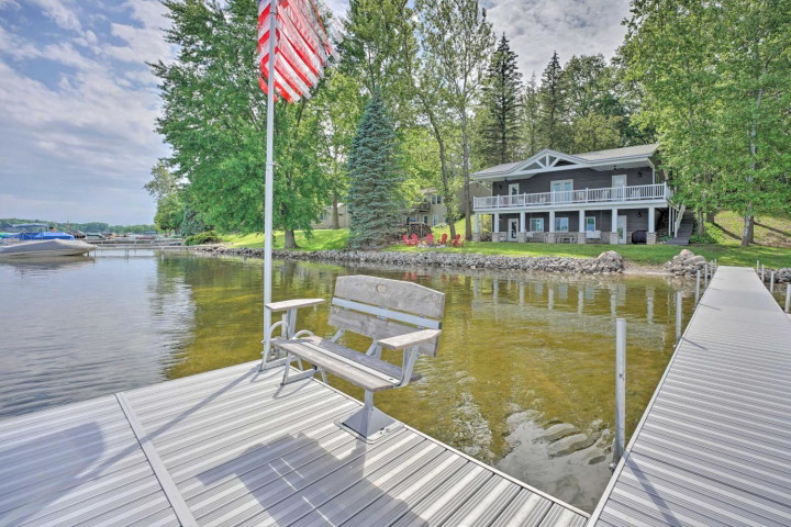 Coldwater Family Retreat W/ Boat Dock & Grill! - Coldwater, MI