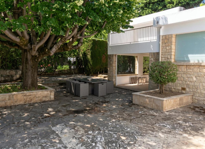 Maison Spacieuse à Villeneuve-lès-avignon Avec Jardin 150 M² - Villeneuve-lès-Avignon