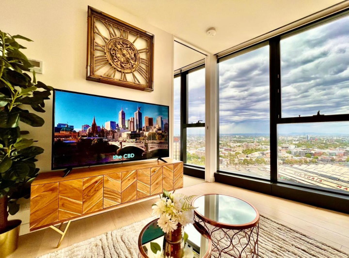 Highrise Best Location 2 Bedrooms & 2 Bathrooms - Kensington