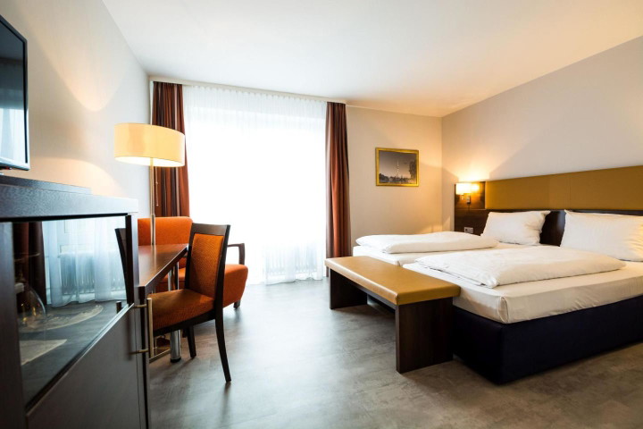 Domus Hotel - München