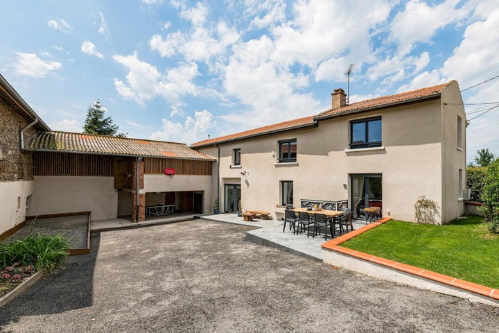 Maison De Campagne Tout Confort - Milieu Rural - Firminy