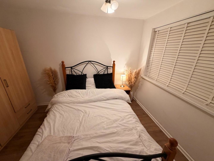 Bungalow Sleeps 4 With Free Parking And Garden - United Kingdom