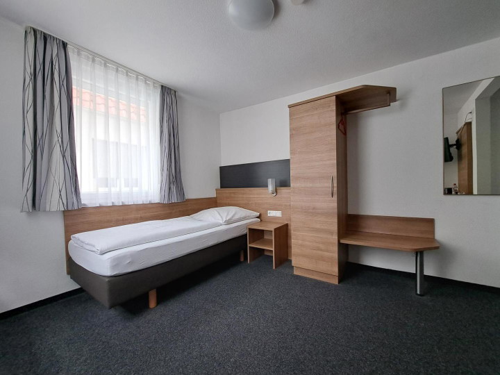 Hotel Zur Post - Göppingen