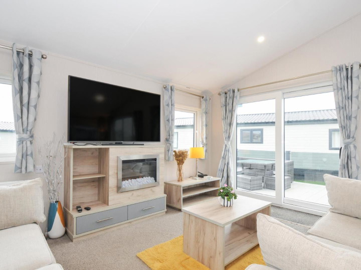 2 Summerleaze - Bude