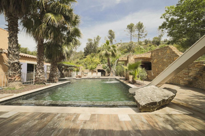 Villa Raffinée Avec Piscine à Aubagne - Jacuzzi Inclus - 