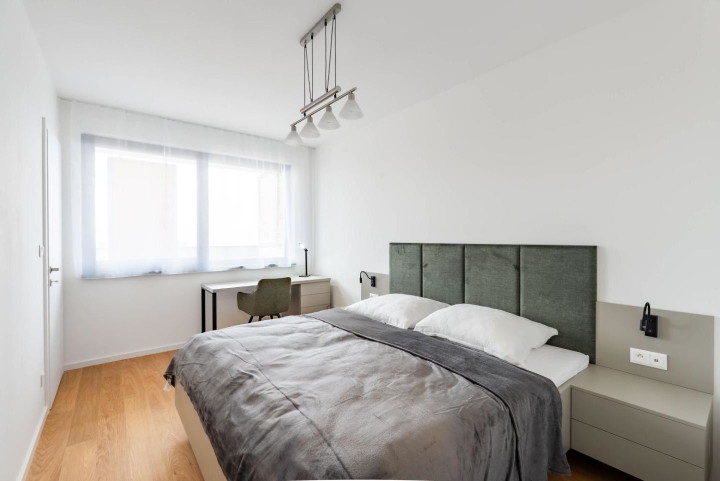 Brand New Modern Apartment - Workspace Balcony & Parking - Bratislava