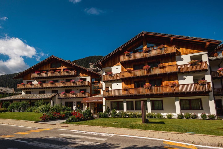 Montana Lodge & Spa, By R Collection Hotels - La Rosière