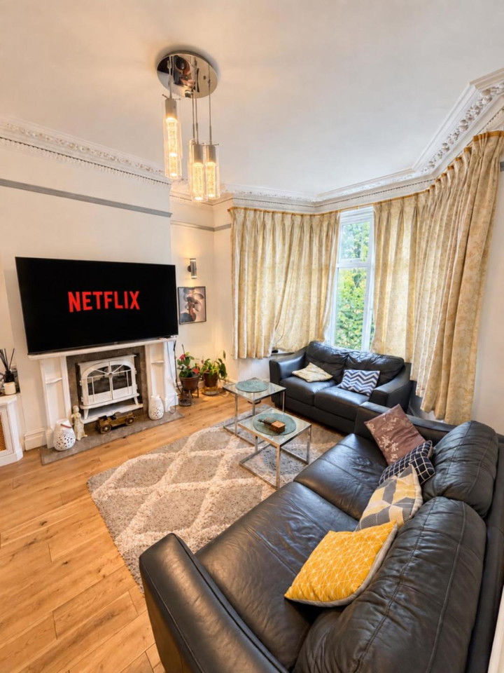 Wimbledon 3-bed Home | Garden & Super King - Sutton - London