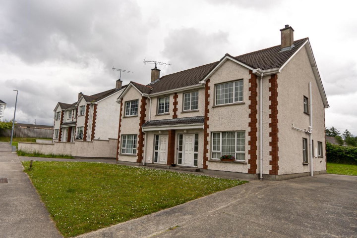 The Hawthorns, Buncrana By Wild Atlantic Wanderer - Londonderry