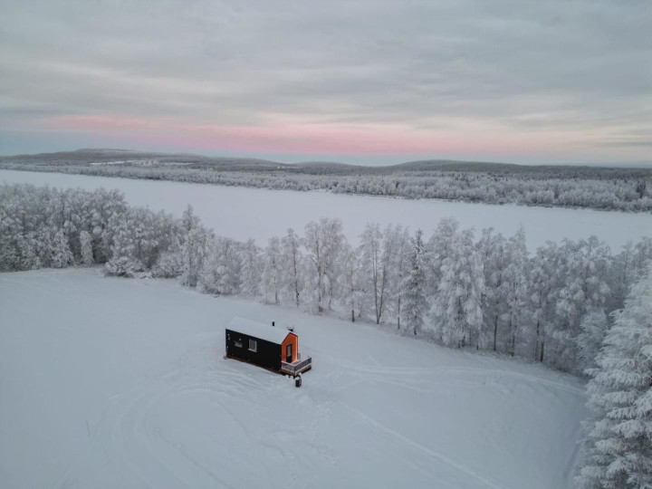 Cottage On The Banks Of The Ounasjoki River - Rovaniemi