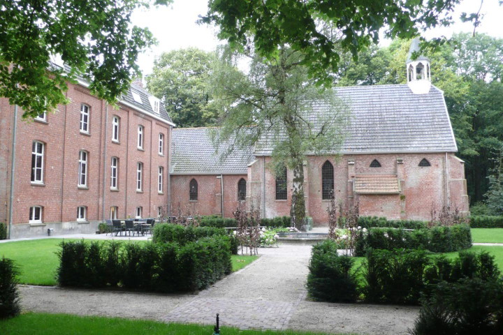 Klooster Nieuwkerk Goirle - ティルブルフ
