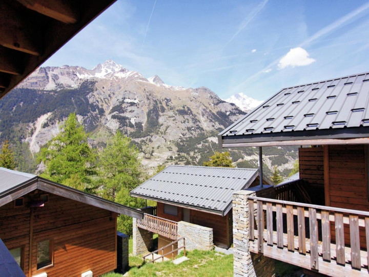 Chalet In Villarodin Near Lake - Modane