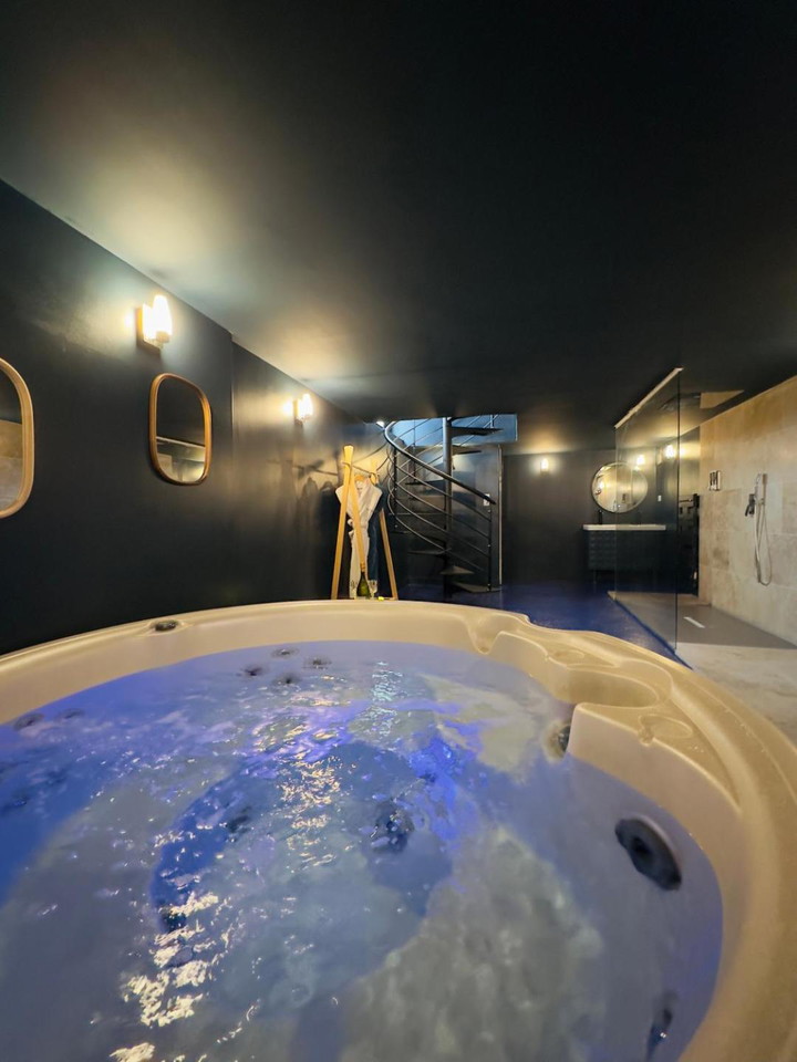 Mieuxqualhotel Jacuzzi Privatif La Parenthèse - Pessac