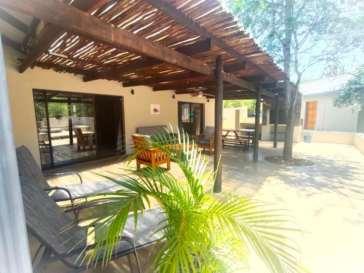 Ostrich Hide - Marloth Park