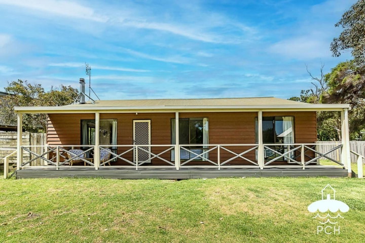 Cocomo - Sandy Point, Australia