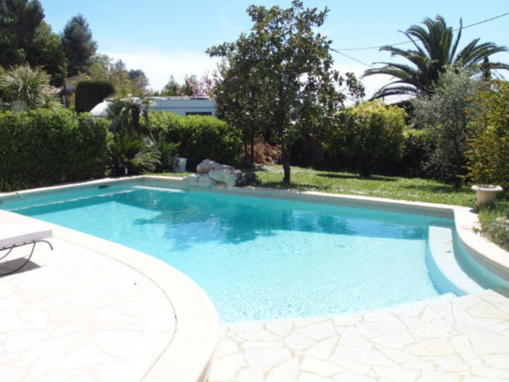 Grande Chambre D'hôtes Avec Piscine - Tourrettes-sur-Loup