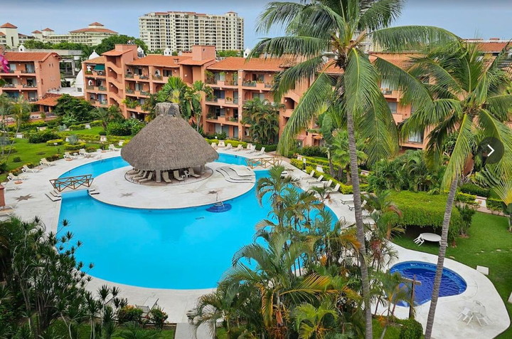 Steps To Marina Boardwalk 2 King Condo With Pool - Puerto Vallarta