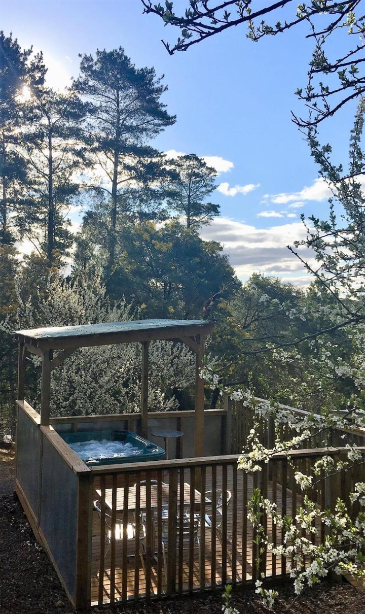 Sutton Spring Art Retreats - Daylesford