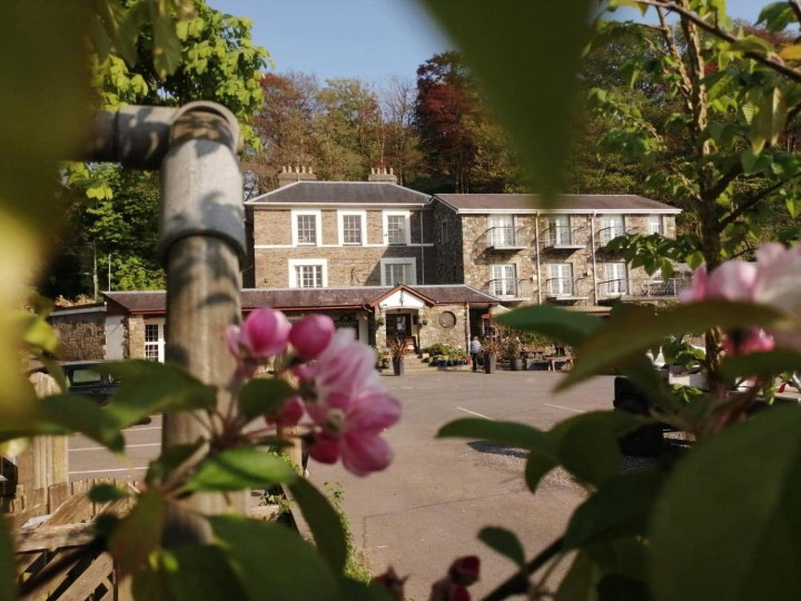Three Rivers Hotel - Wales