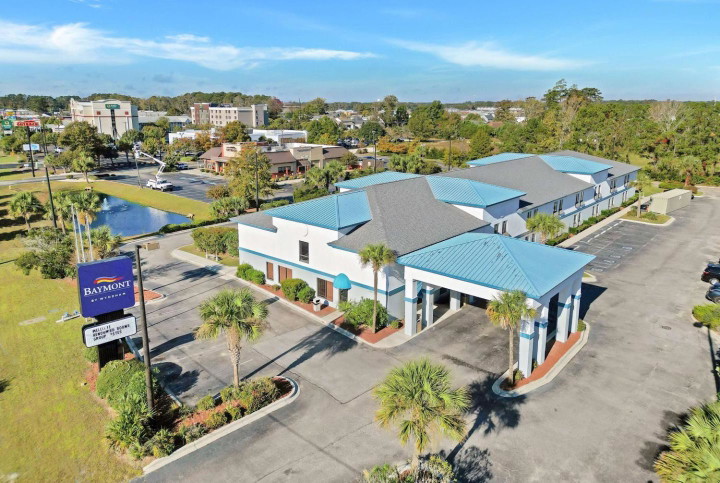 Baymont By Wyndham N Myrtle Beach - Park & Sports Complex Area - Little River, SC