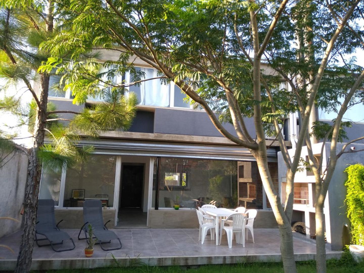 Casa En Zona Parque San Carlos - Concordia