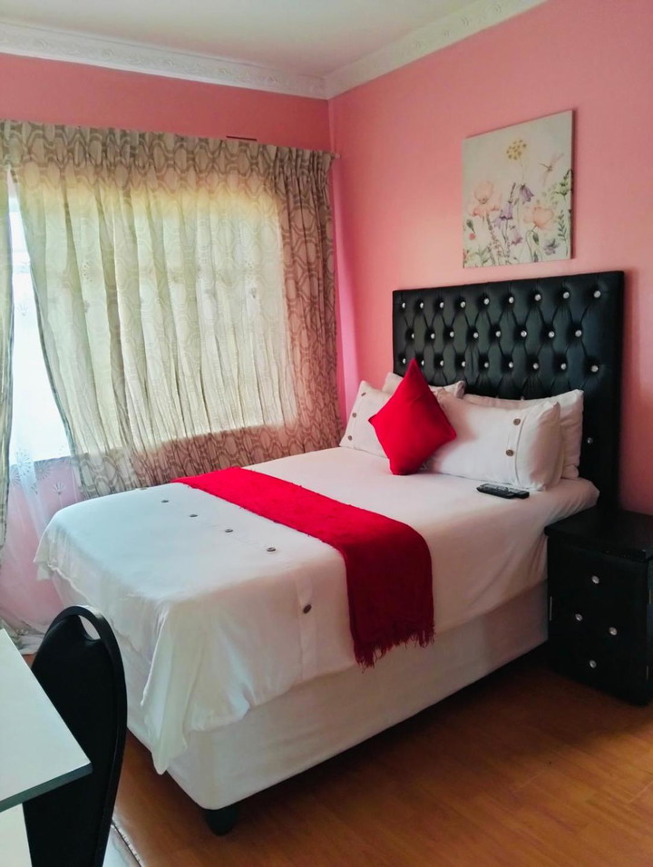 Akhanya Guest House - South Africa