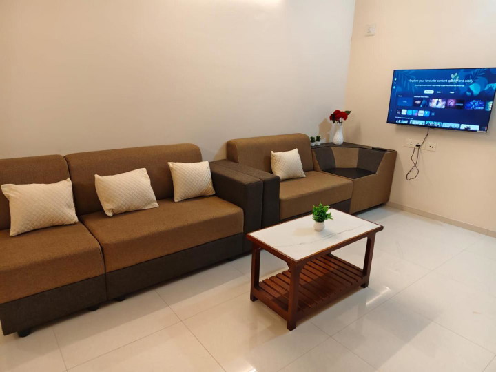 Krishna Stay Deluxe 2bhk 170m From Guruvayur Temple - Guruvayur