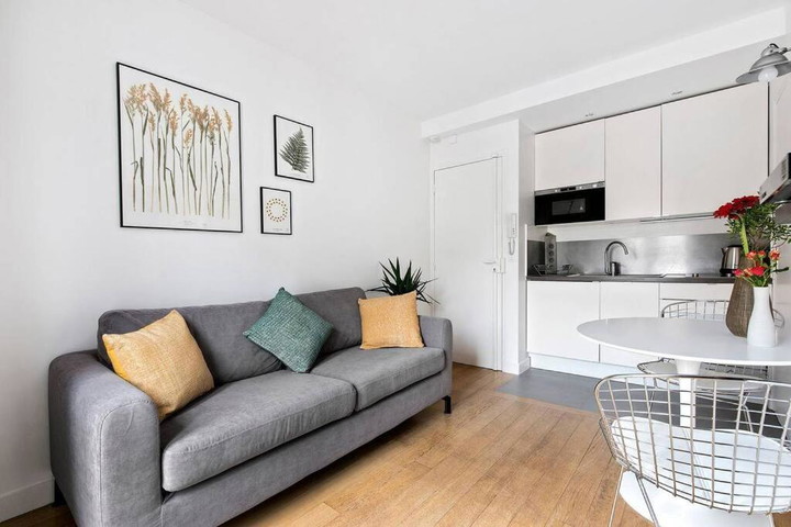Superbe Studio Avec Balcon Au Coeur De Montorgueil - Paris 7e Arrondissement