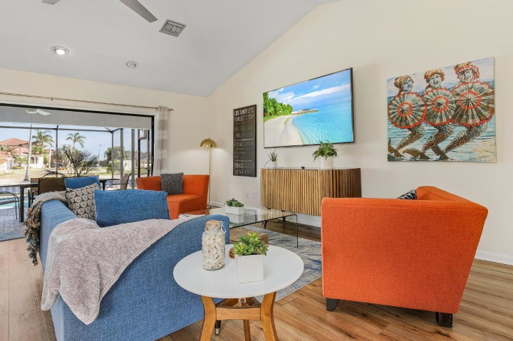 Mid Century Vibe Pool Home Direct Gulf Access - Fort Myers, FL