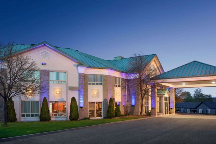 Days Inn By Wyndham Montmagny - Quebec