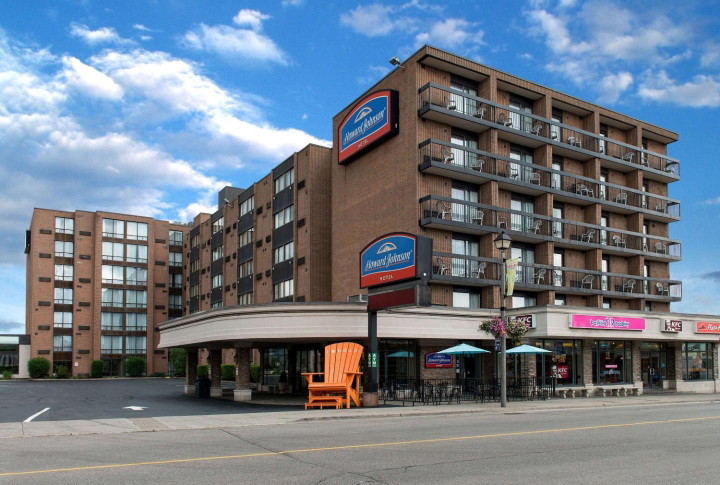 Howard Johnson Plaza By Wyndham By The Falls Niagara Falls - Niagara Falls