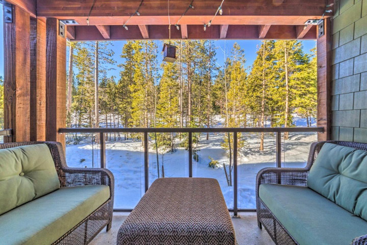 Central Mammoth Lakes Townhome ~ 1 Mi To Slopes - Mammoth Mountain, CA