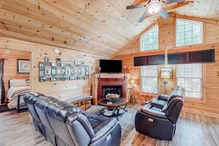 Wild Rose Cabin - Lake Lure, NC
